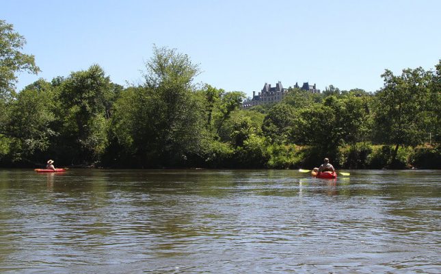 7 MUST SEE Places to Kayak in North Carolina - NC Kayaking