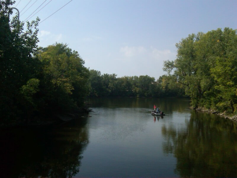 5 Best Kayaking Places in Minnesota [AMAZING VIEWS]